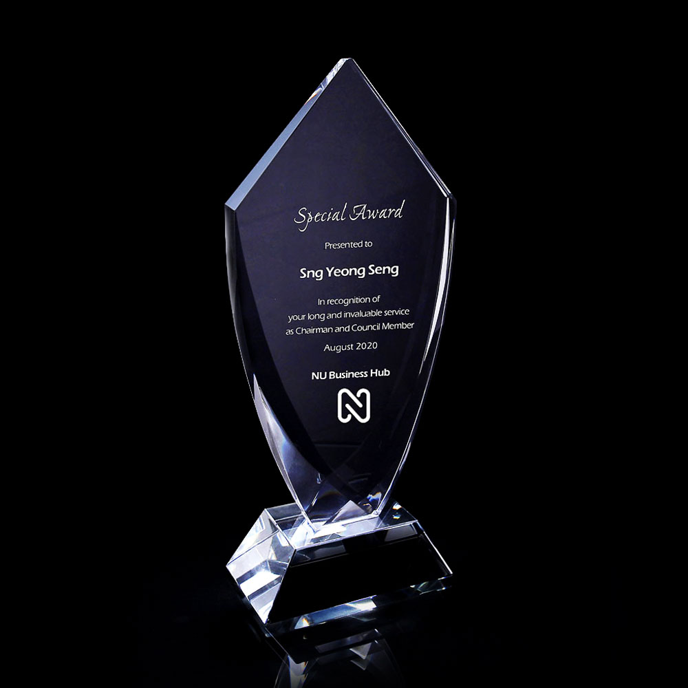 Grand Shield Crystal Trophy | Premium Crystal Trophy | Origin ...